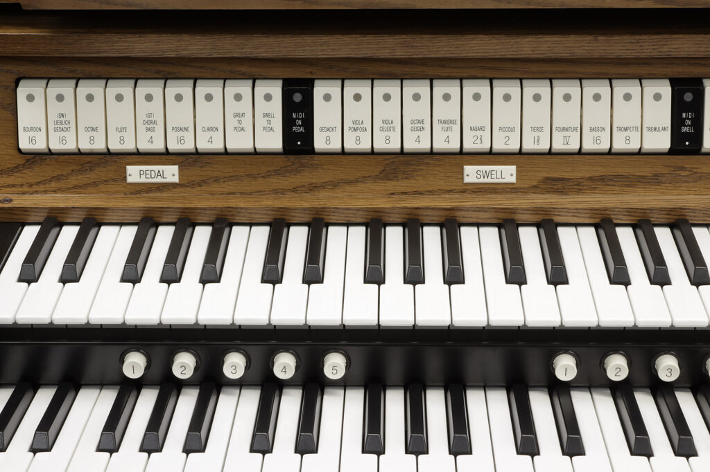 ALLEN R-10 - ALLEN ORGAN COMPANY